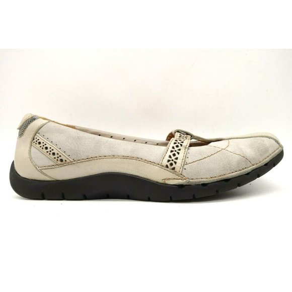 Clarks | Shoes | Clarks Unstructured Beige Leather Casual Driving ...